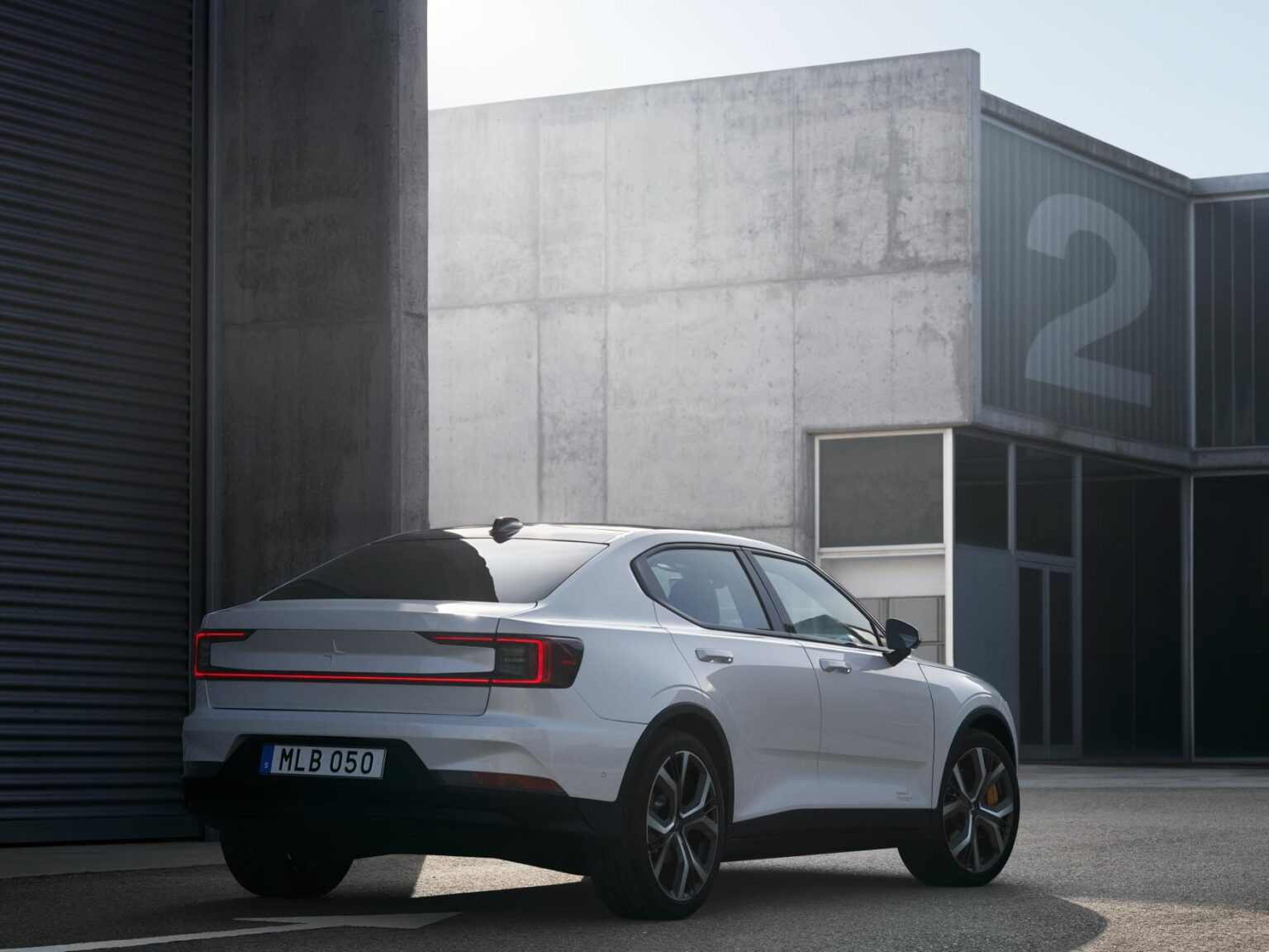 Polestar 2 raises the crash safety bar - EV Central