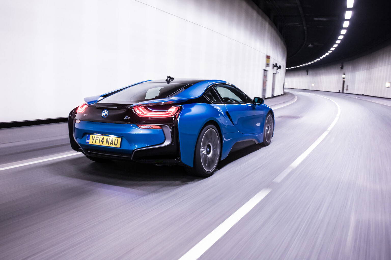 BMW i8 Coupe review - EV Central