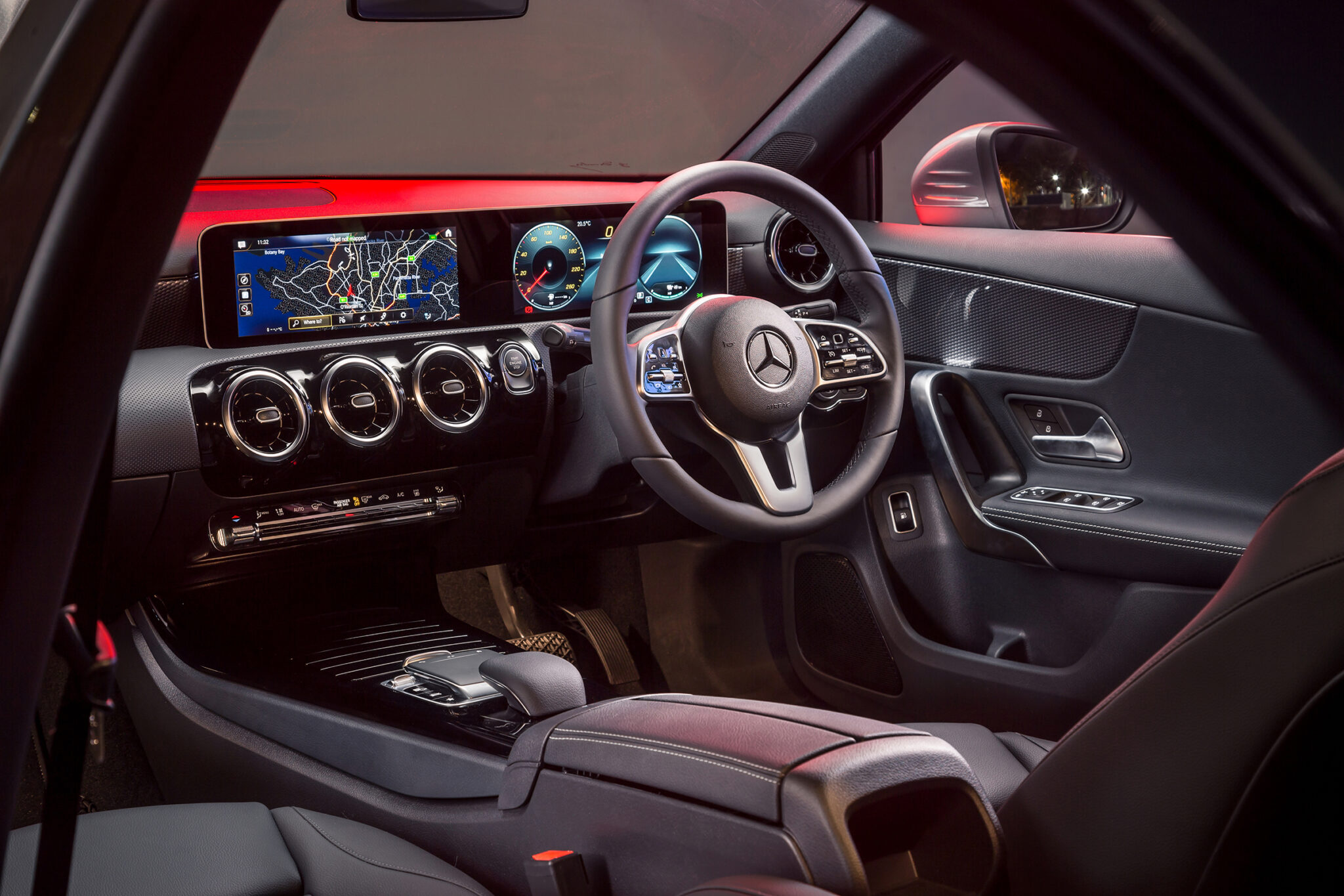 Mercedes-Benz A250e plug-in hybrid EV review - EV Central