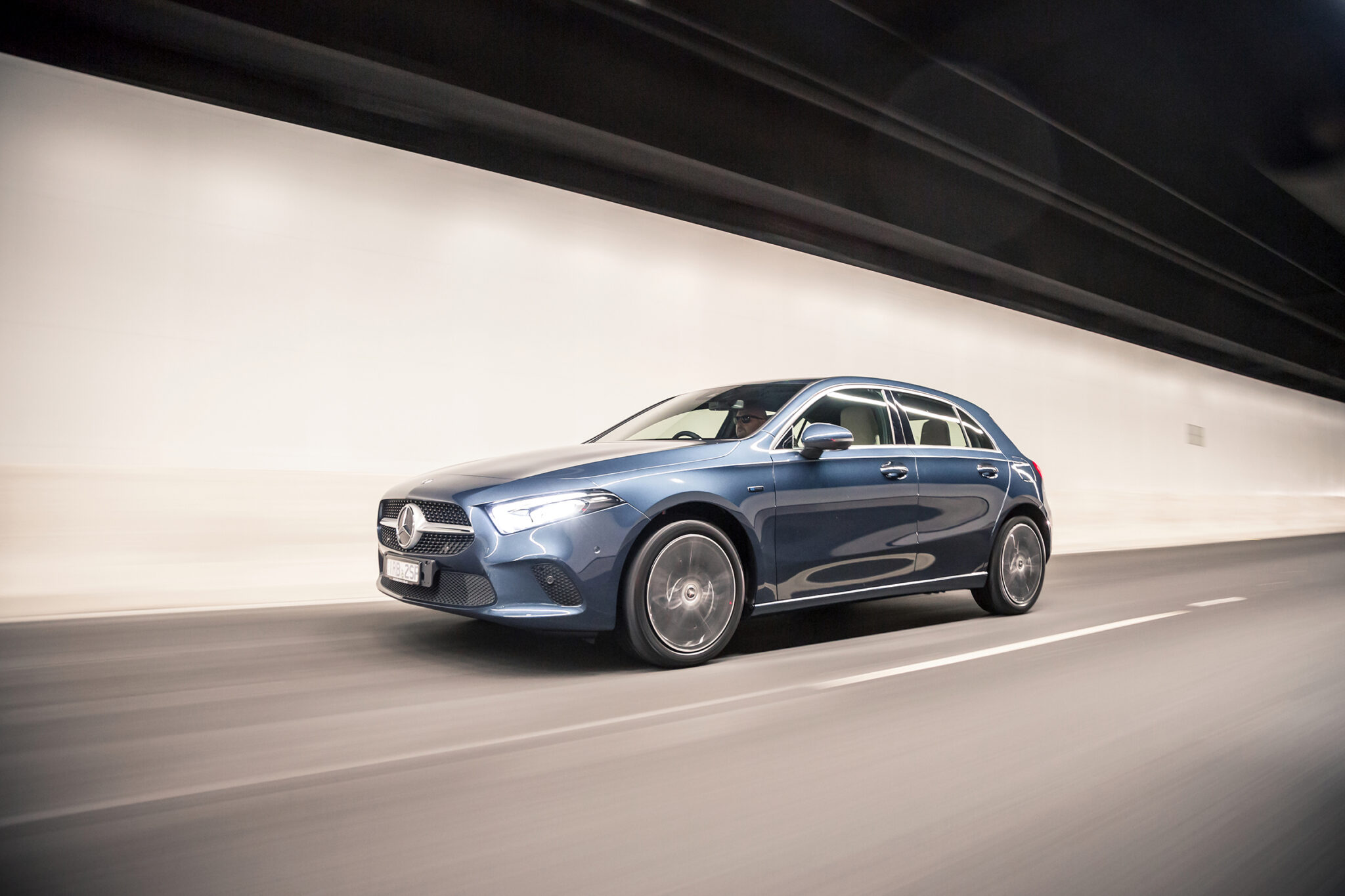 Mercedes-Benz A250e plug-in hybrid EV review - EV Central