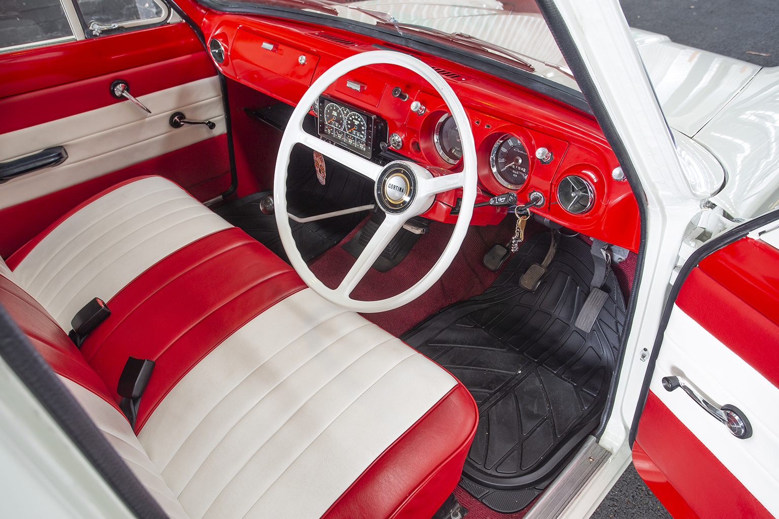 Australian Electromod: Tesla-batteried 1965 Ford Cortina Mk1 - EV Central