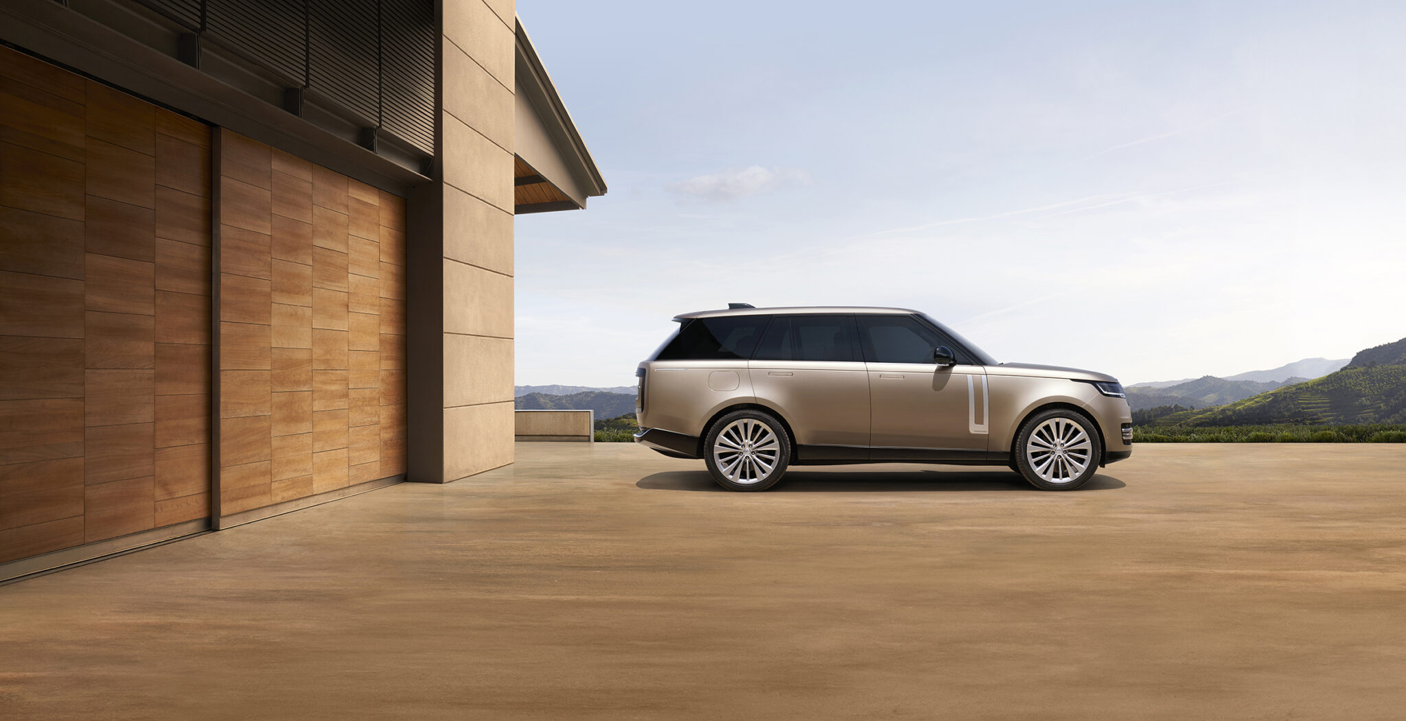 Official: New Range Rover to go EV in 2024, PHEV for 2022 - EV Central