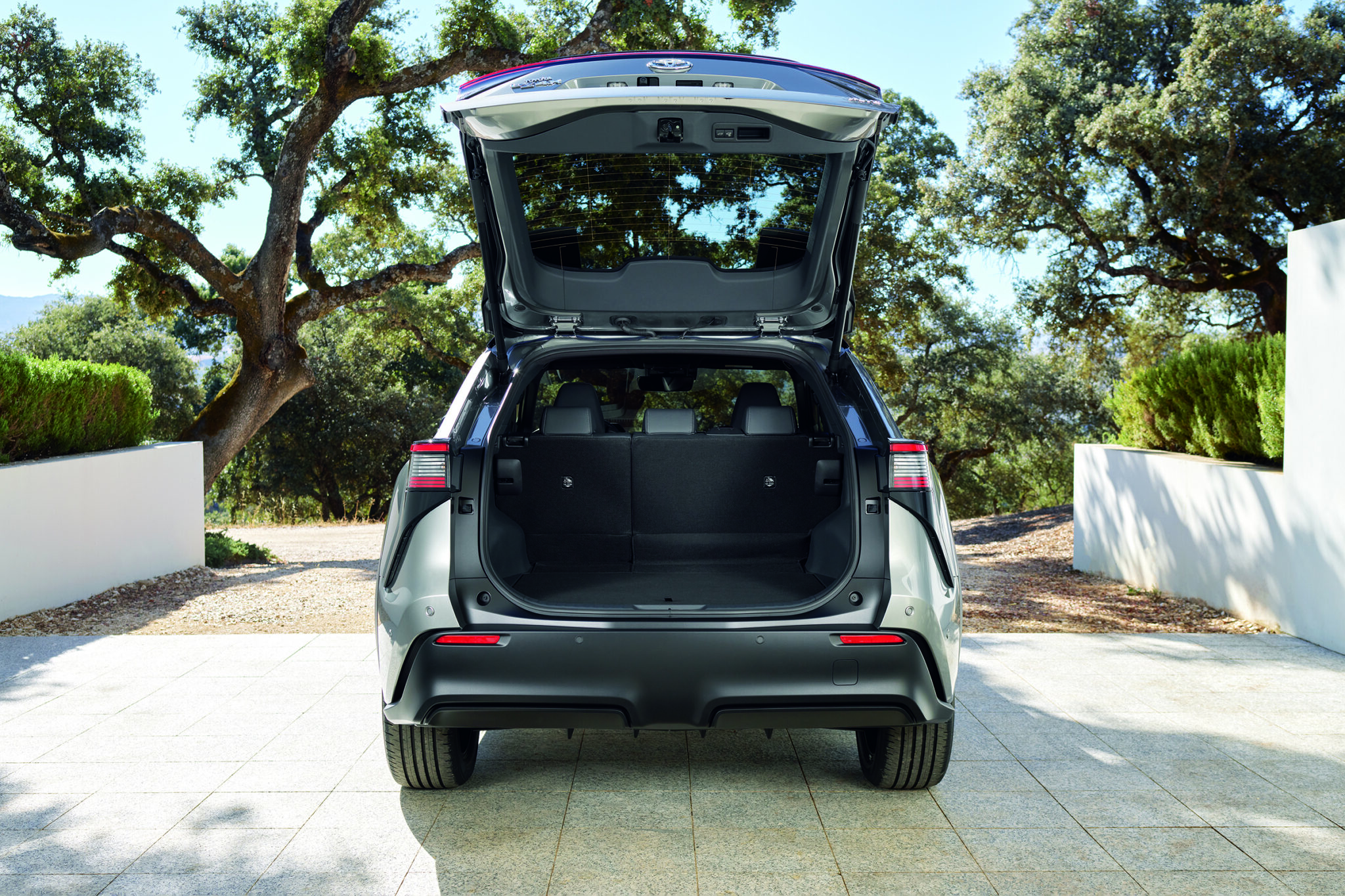 Toyota bZ4X revealed: brand’s first battery EV to be 2WD, AWD - EV Central