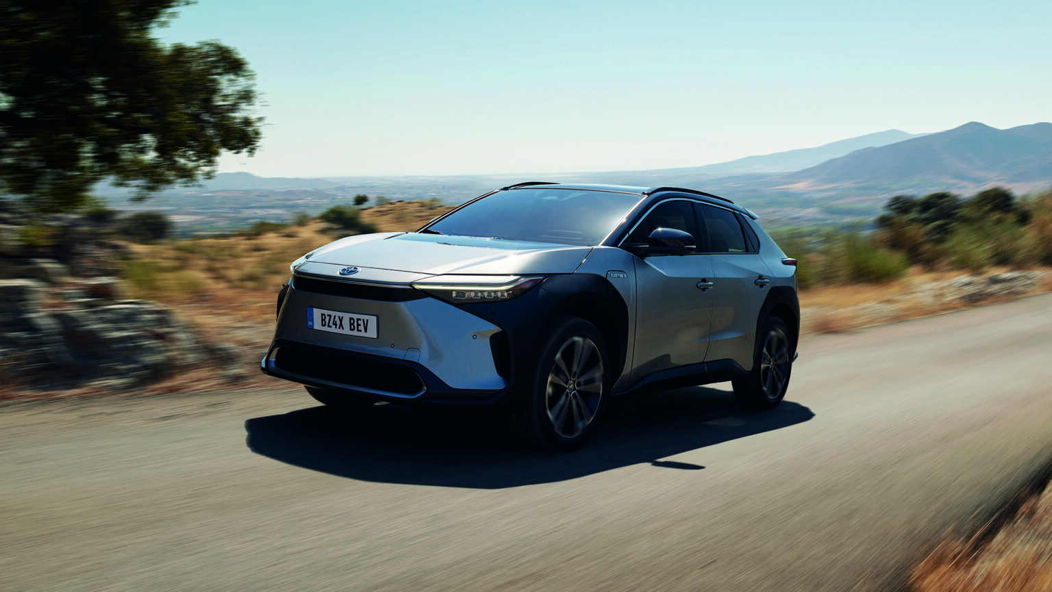Toyota bZ4X revealed: brand’s first battery EV to be 2WD, AWD - EV Central