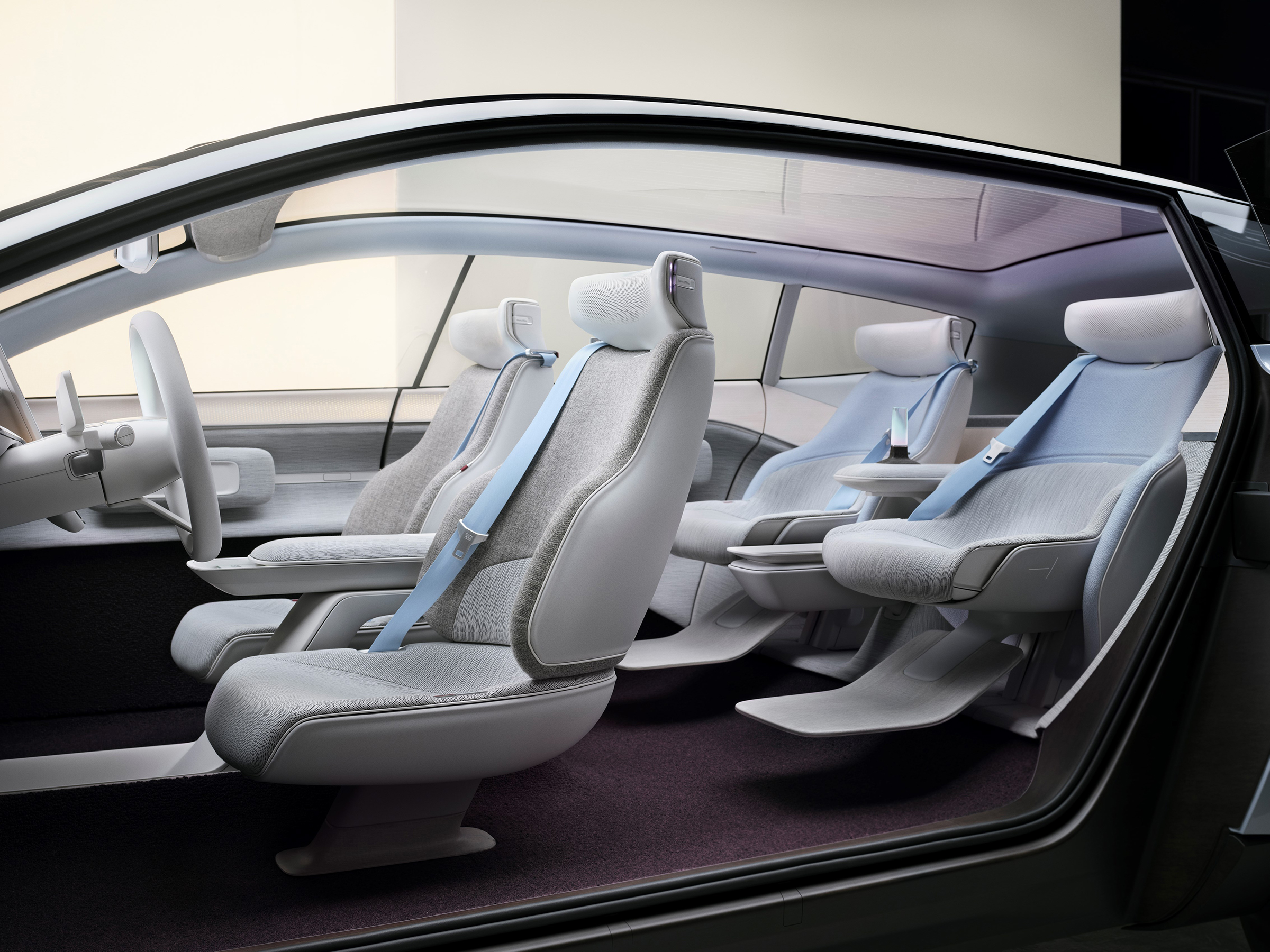 Volvo Concept Recharge showcases new SUV look, sustainable materials ...