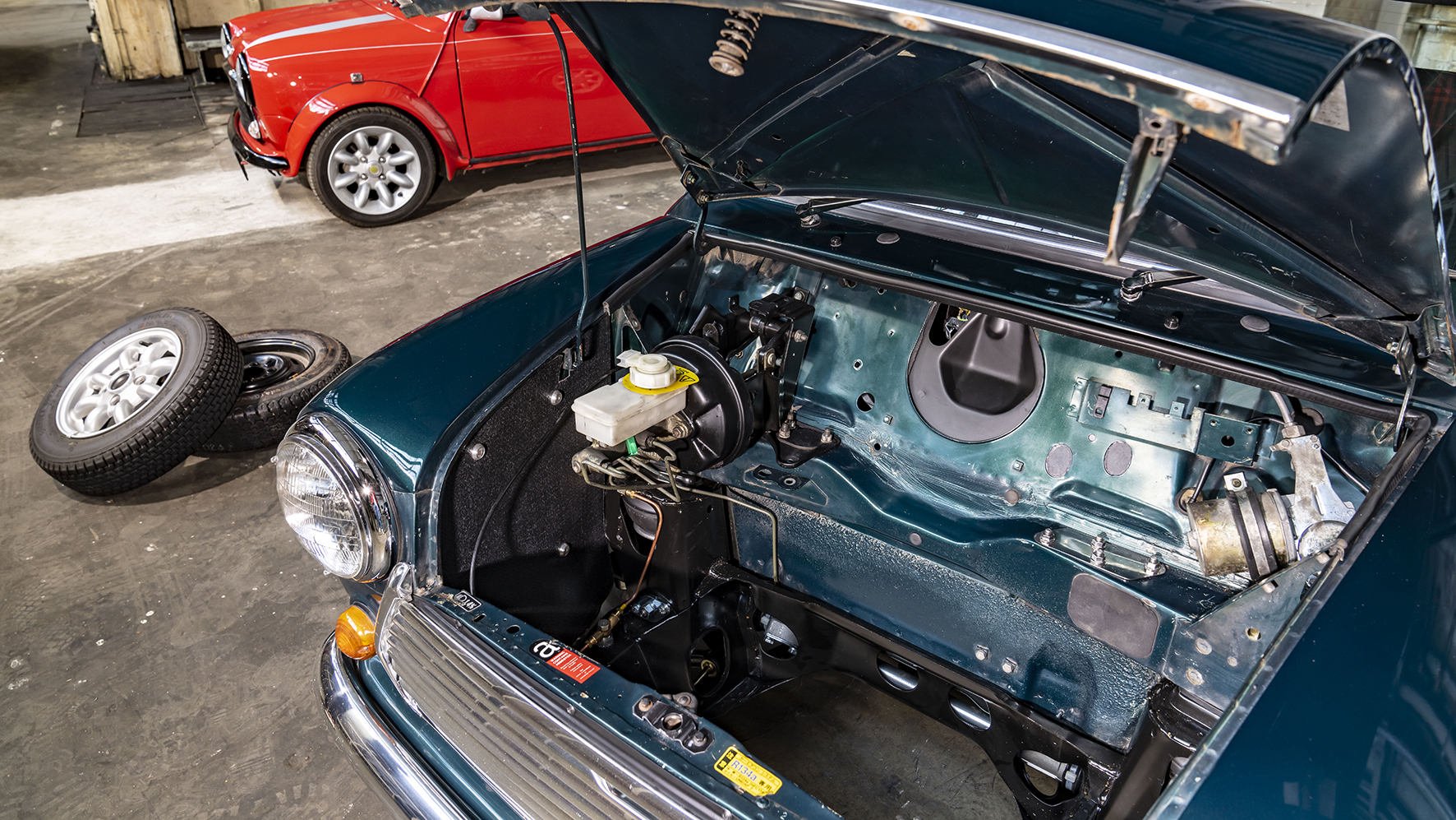 New Mini offers factory electric conversions for classic Minis - EV Central