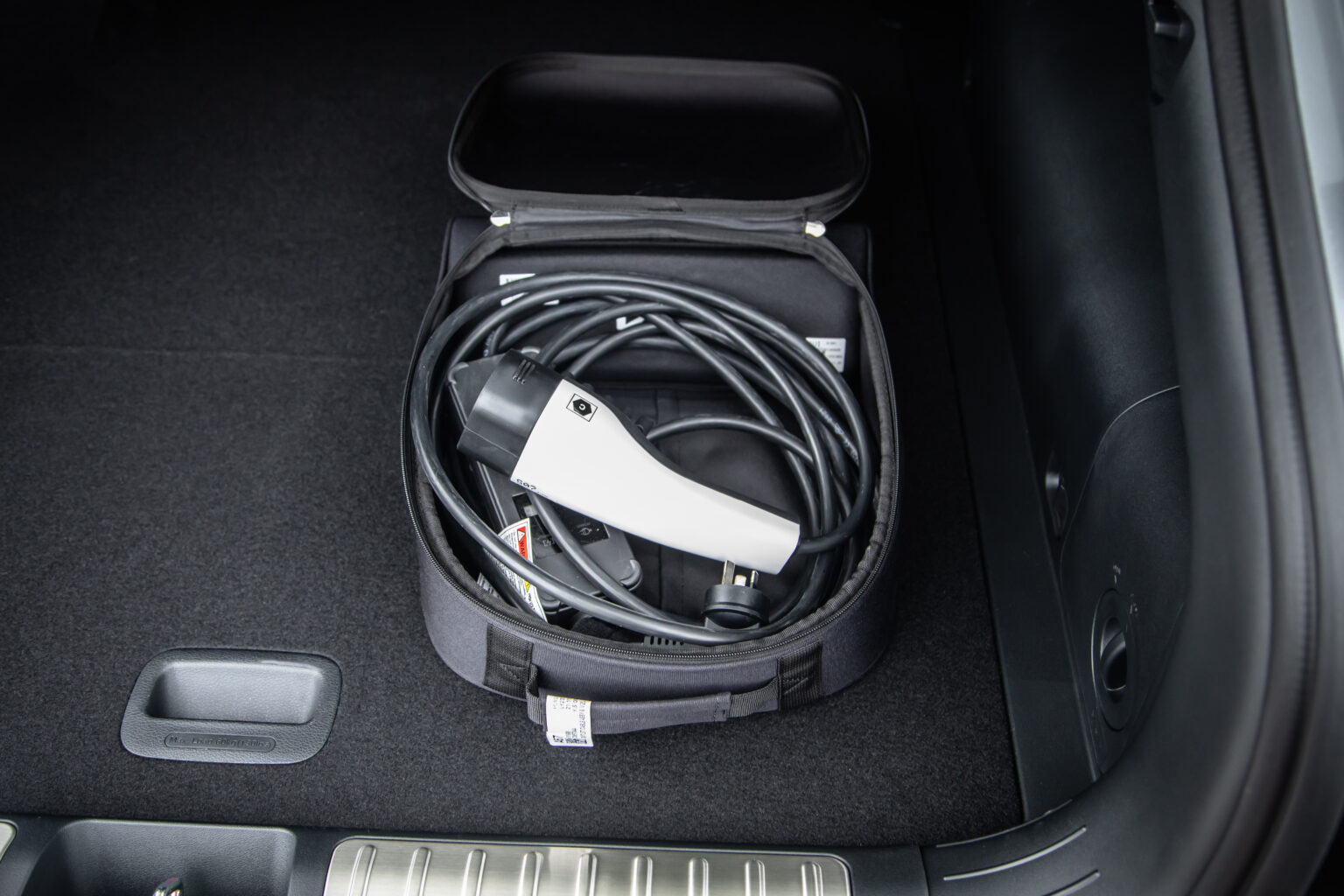 2022 Kia EV6 Air review: Kia's entry-level EV put to the test - EV Central