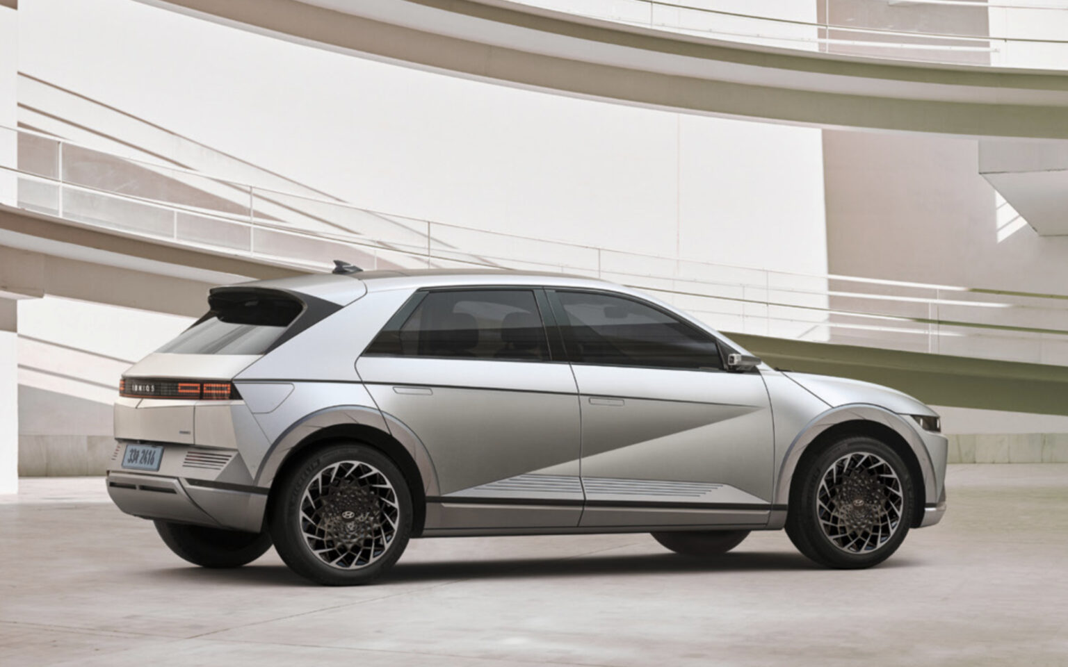 The best electric cars in Australia in 2024 between $80,000 and ...