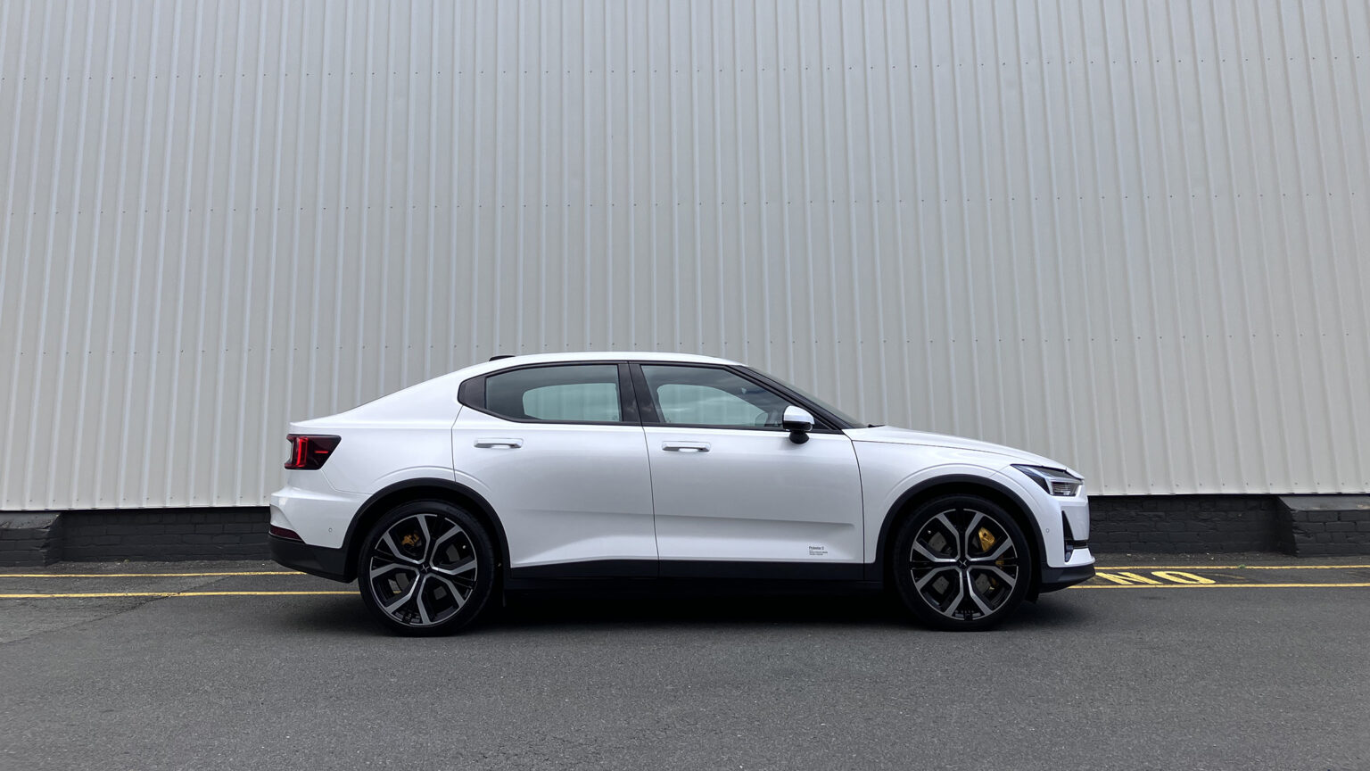 Polestar 2 AWD or 2WD: Which one should you buy? - EV Central