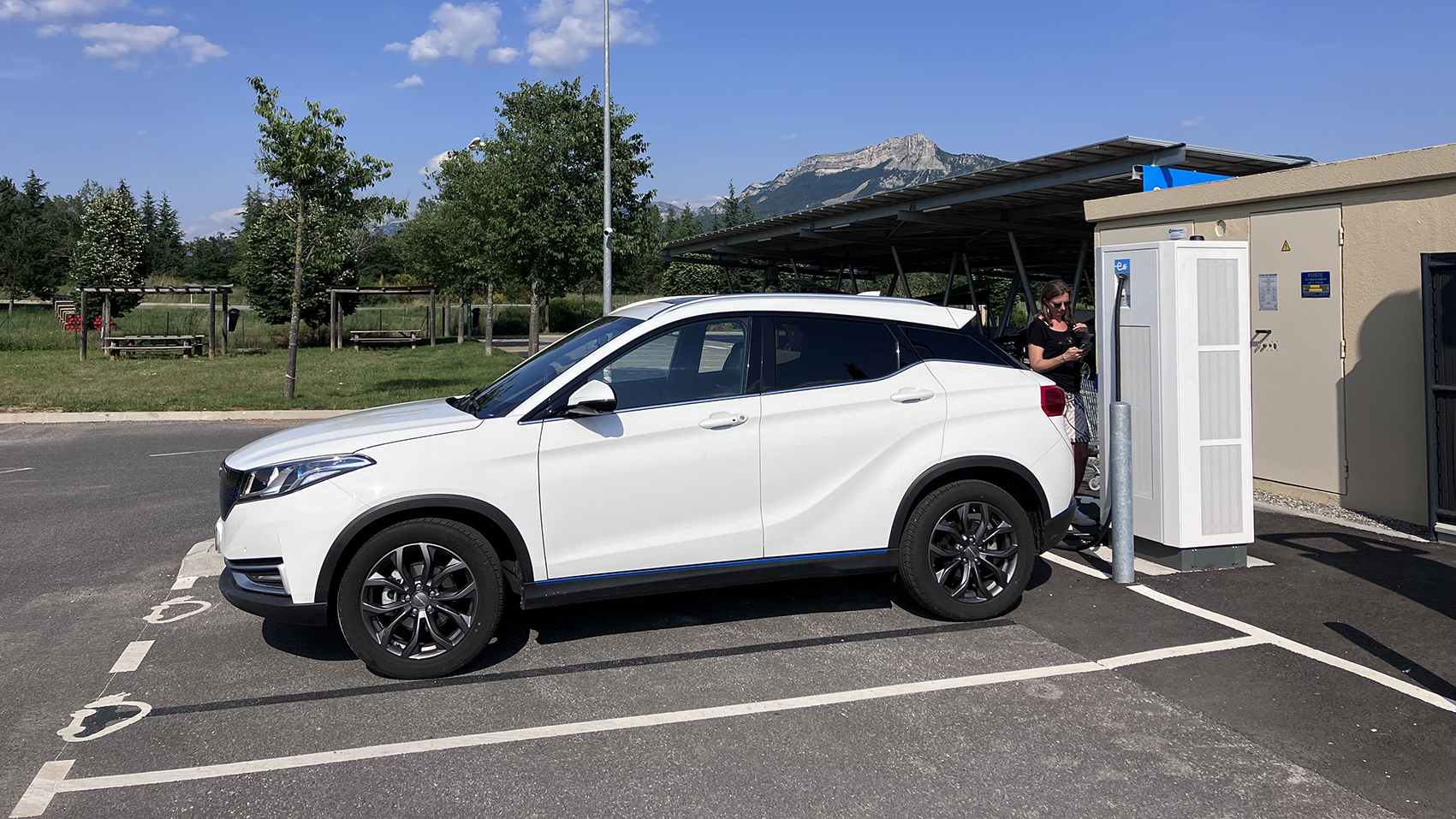 Should you rent an electric car for a family holiday? - EV Central