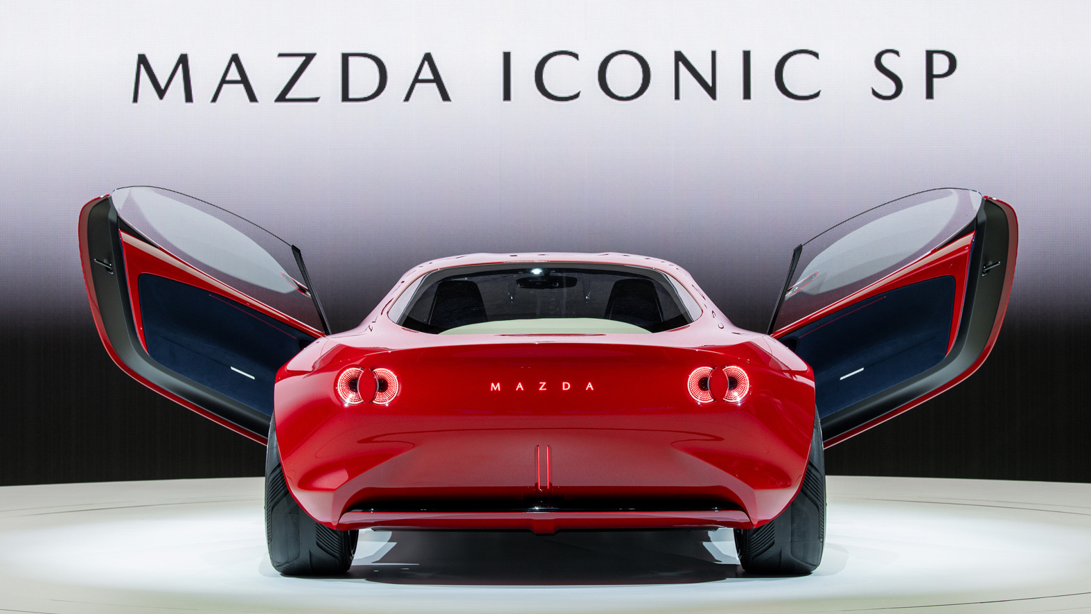 Mazda rediscovers it stylistic mojo with its stunning Iconic SP concept ...