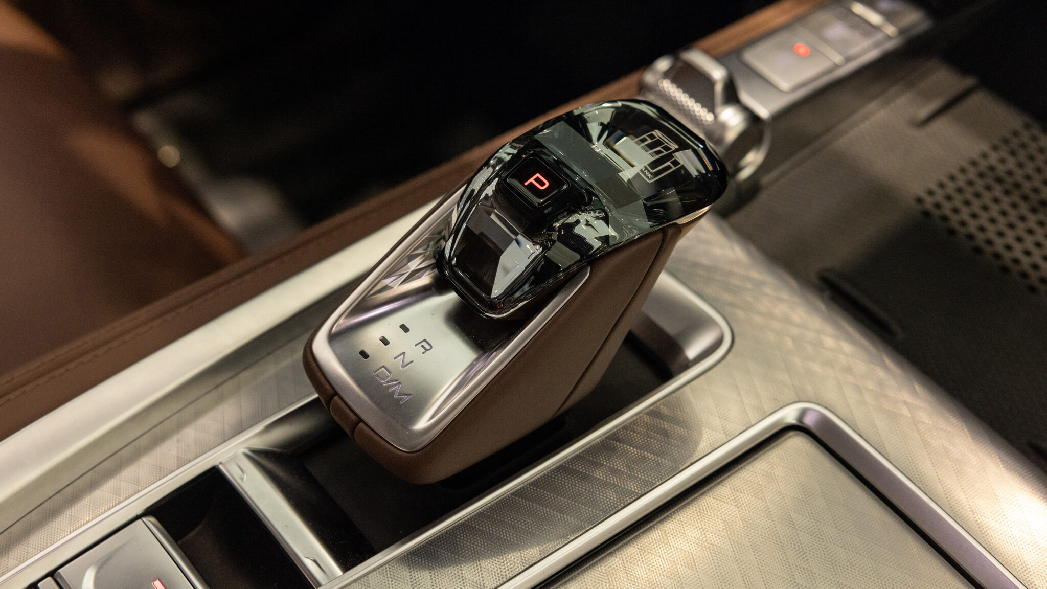 2024 GWM Tank 700 PHEV review: 385kW/800Nm 4x4 tested - EV Central