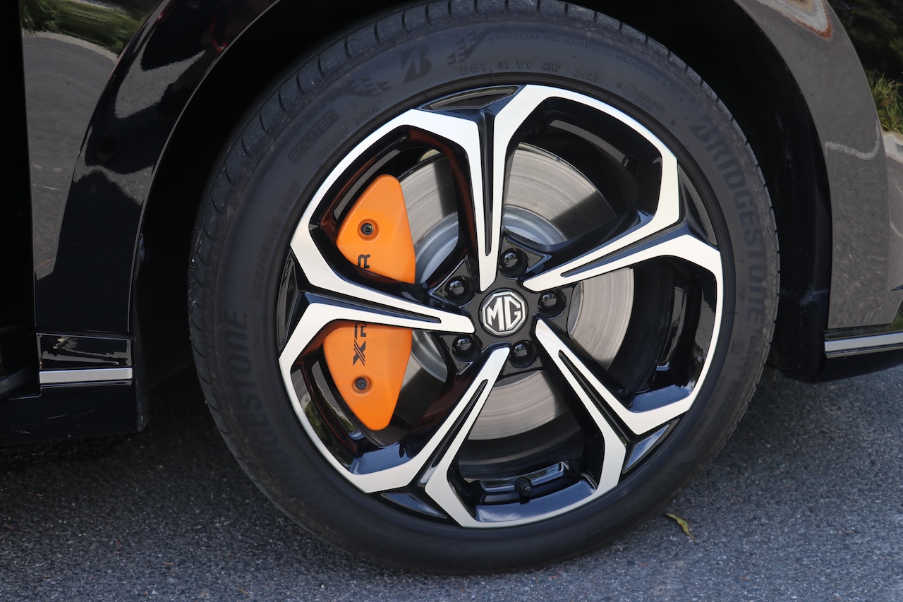 2024 MG MG4 XPower review: Australia's first EV hot hatch offers ...