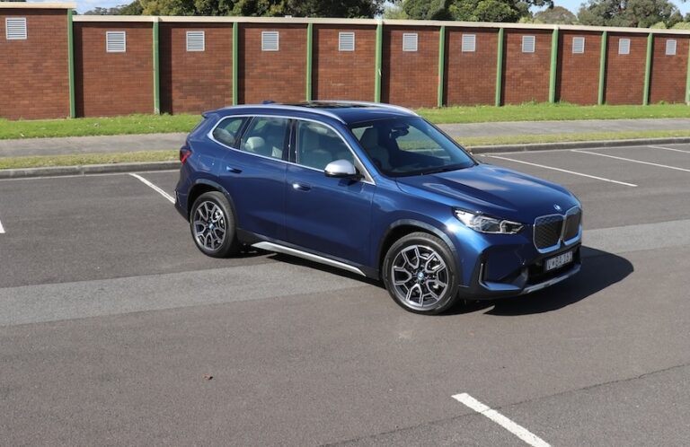 2024 BMW iX1 eDrive20 review: We understand why BMW's cheapest EV ...