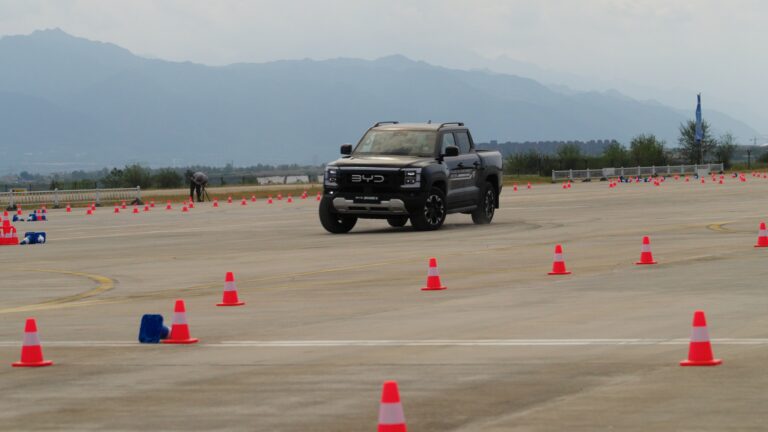 2025 BYD Shark 6 review: Can the first PHEV ute take the workhorse ...