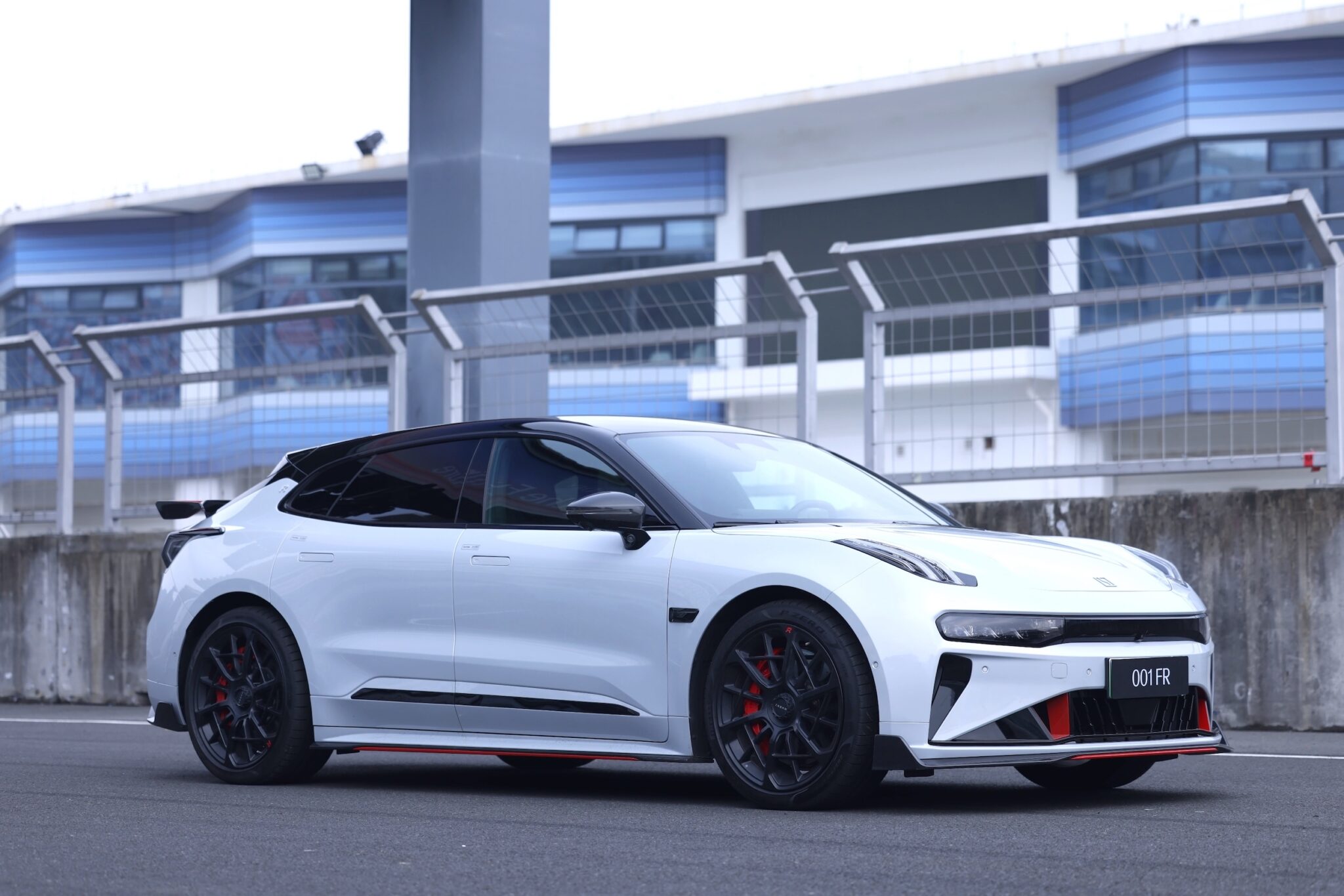 2025 Zeekr 001 FR review: Driving the wickedly fast - and occasionally ...