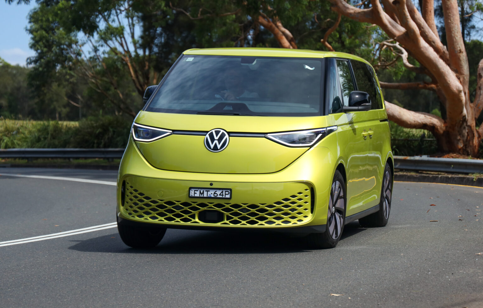 2025 Volkswagen ID.Buzz Pro Review: Head-turning love for the born ...