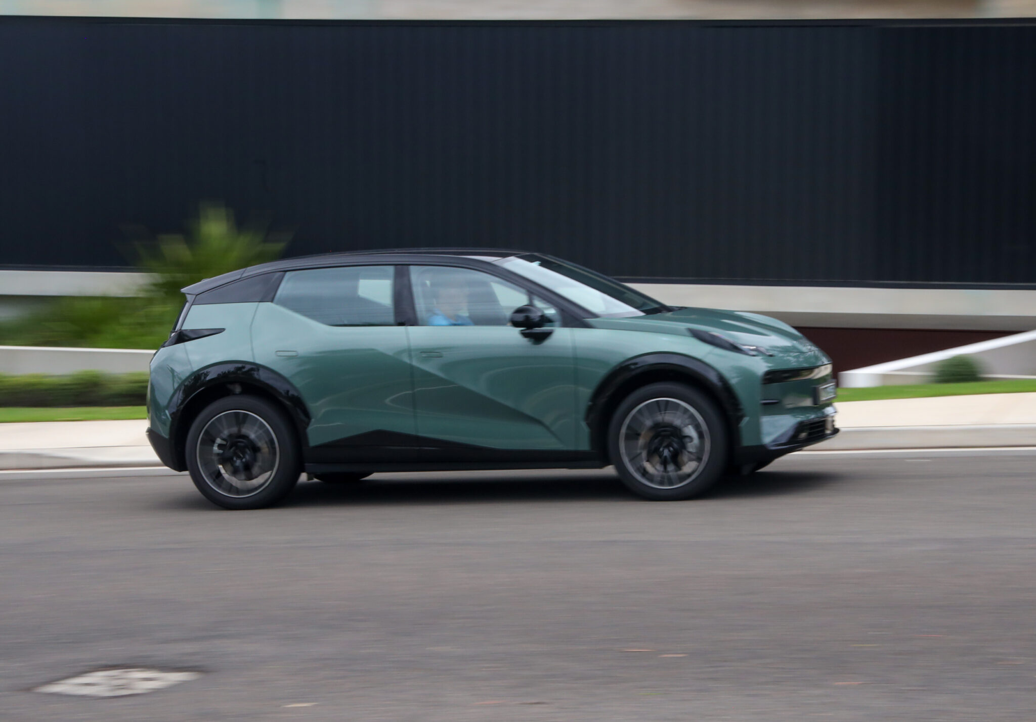 2025 Zeekr X Review: EV newcomer brings some spice to the electric SUV ...