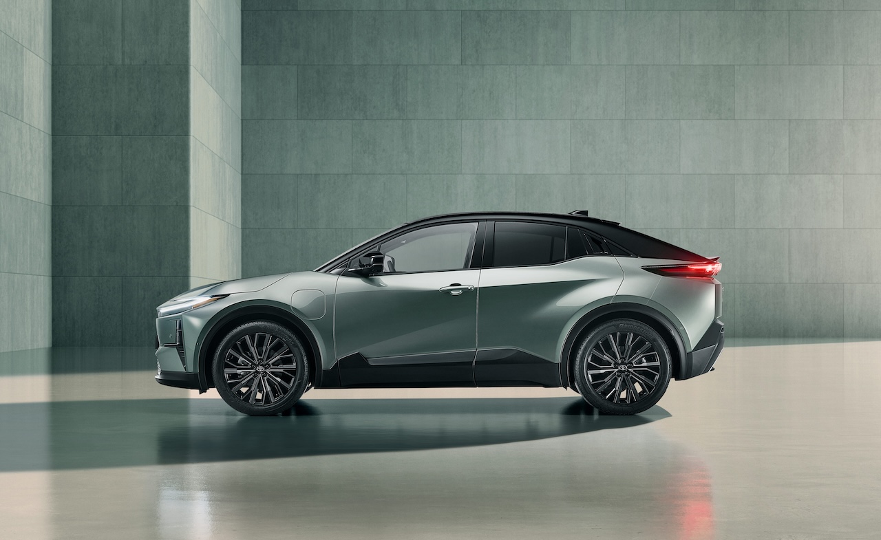 Toyota reveals super-sized compact electric SUV: 2025 Toyota C-HR+ EV is bigger than BYD Atto 3 ...