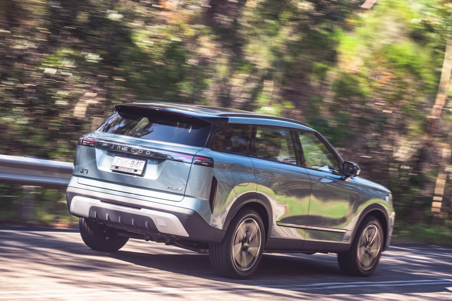 2025 Jaecoo J7 SHS Review: New plug-in BYD Sealion 6 rival is a budget ...