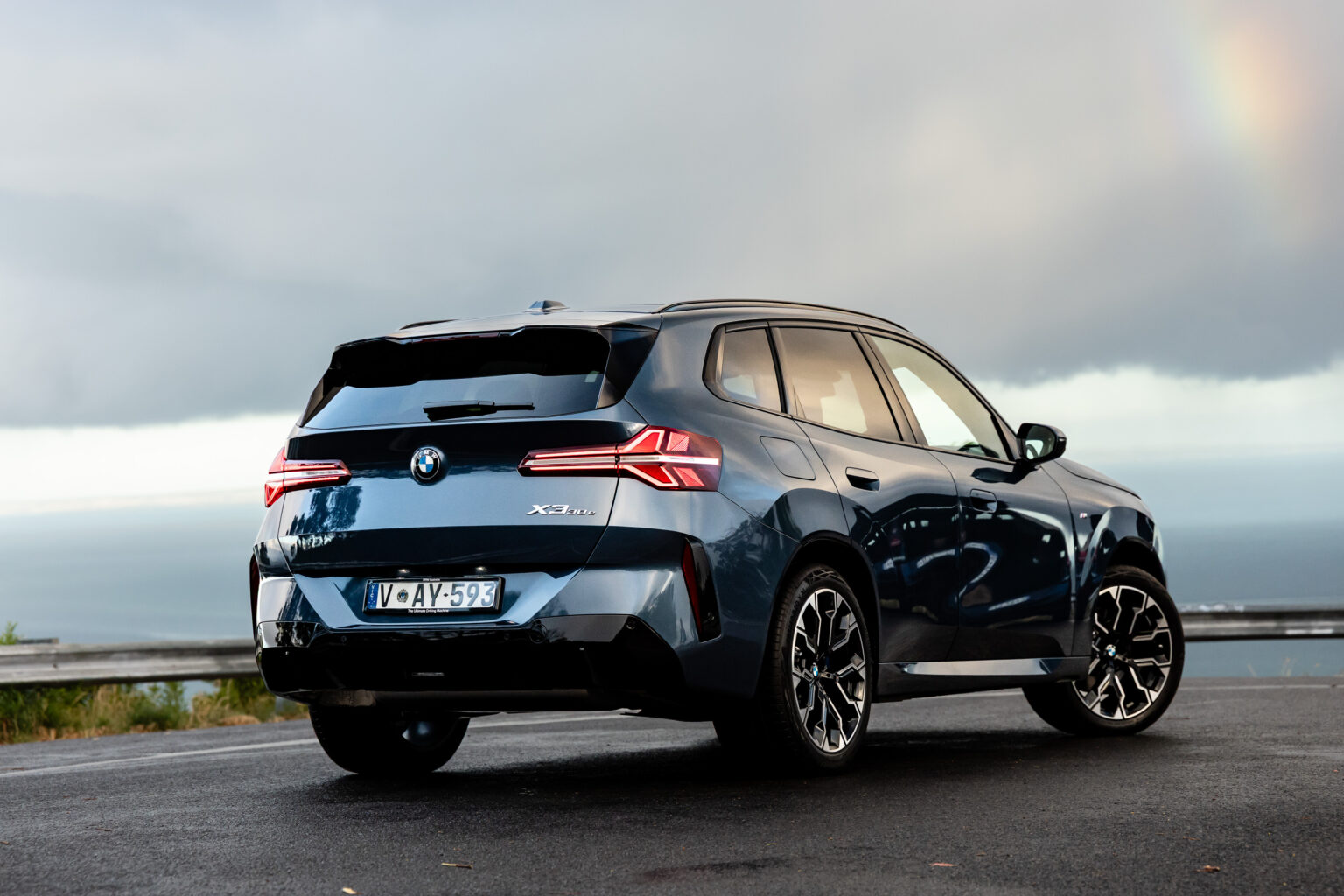 2025 BMW X3 30e xDrive Review: PHEV variant is the Ultimate Driving ...