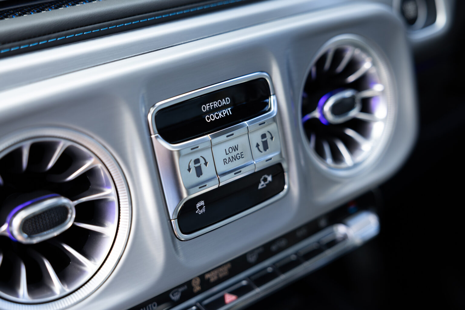 2025 Mercedes-Benz G580 with EQ Technology Review: The electric G-Wagen ...