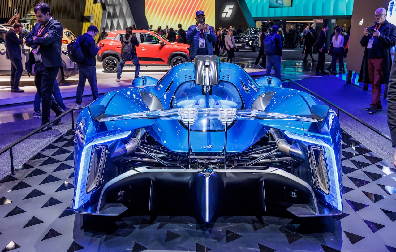 Ferrari slayer! Alpine hatching V6 hybrid-powered flagship to hunt ...