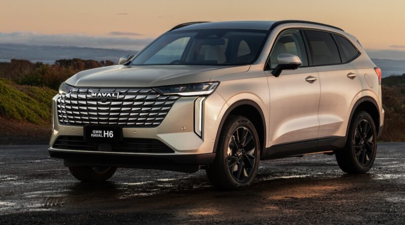 Overhauled! 2025 GWM Haval H6 medium SUV lays down the challenge to 2026 Toyota RAV4 PHEV with ...