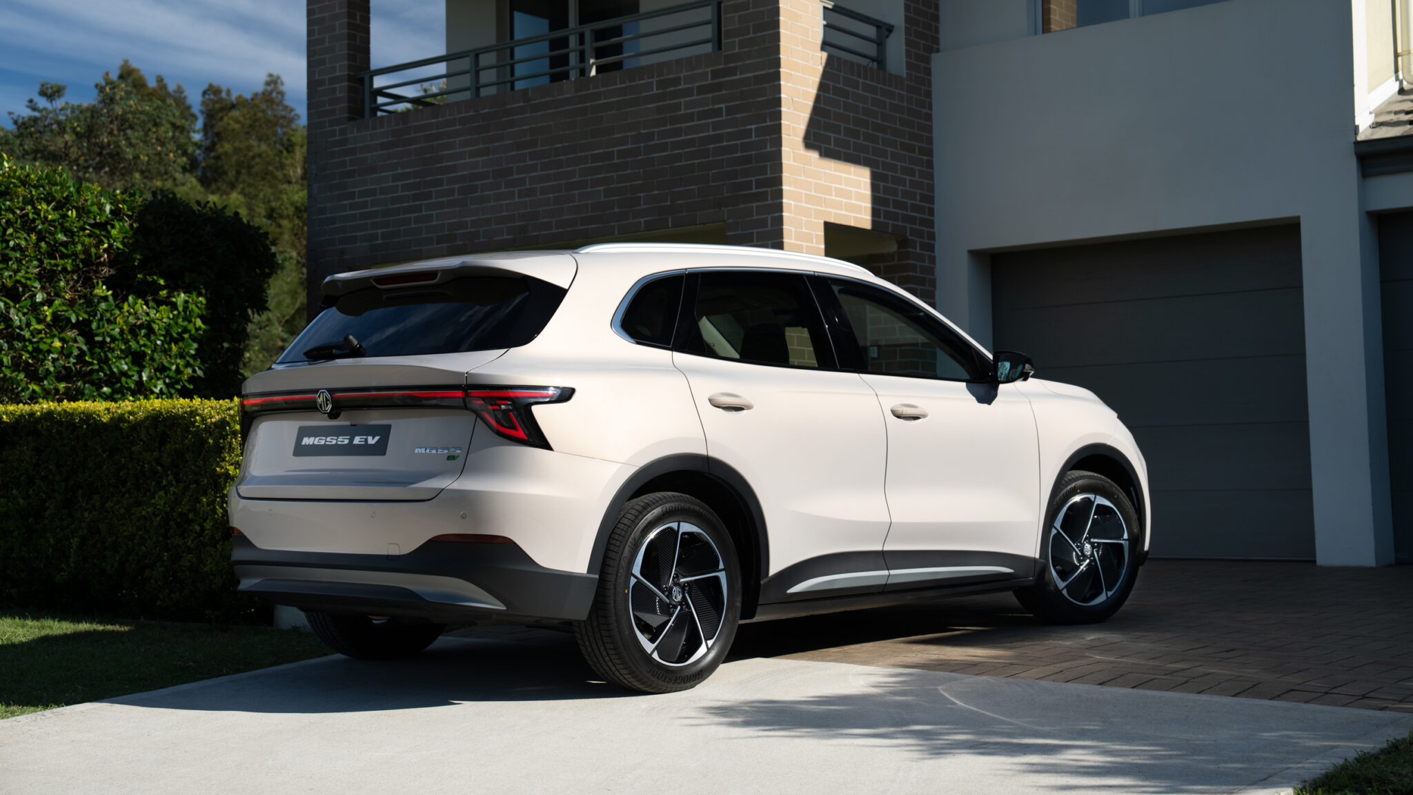 2025 MG S5 Essence Review: Look out BYD and Tesla! This could be the ...