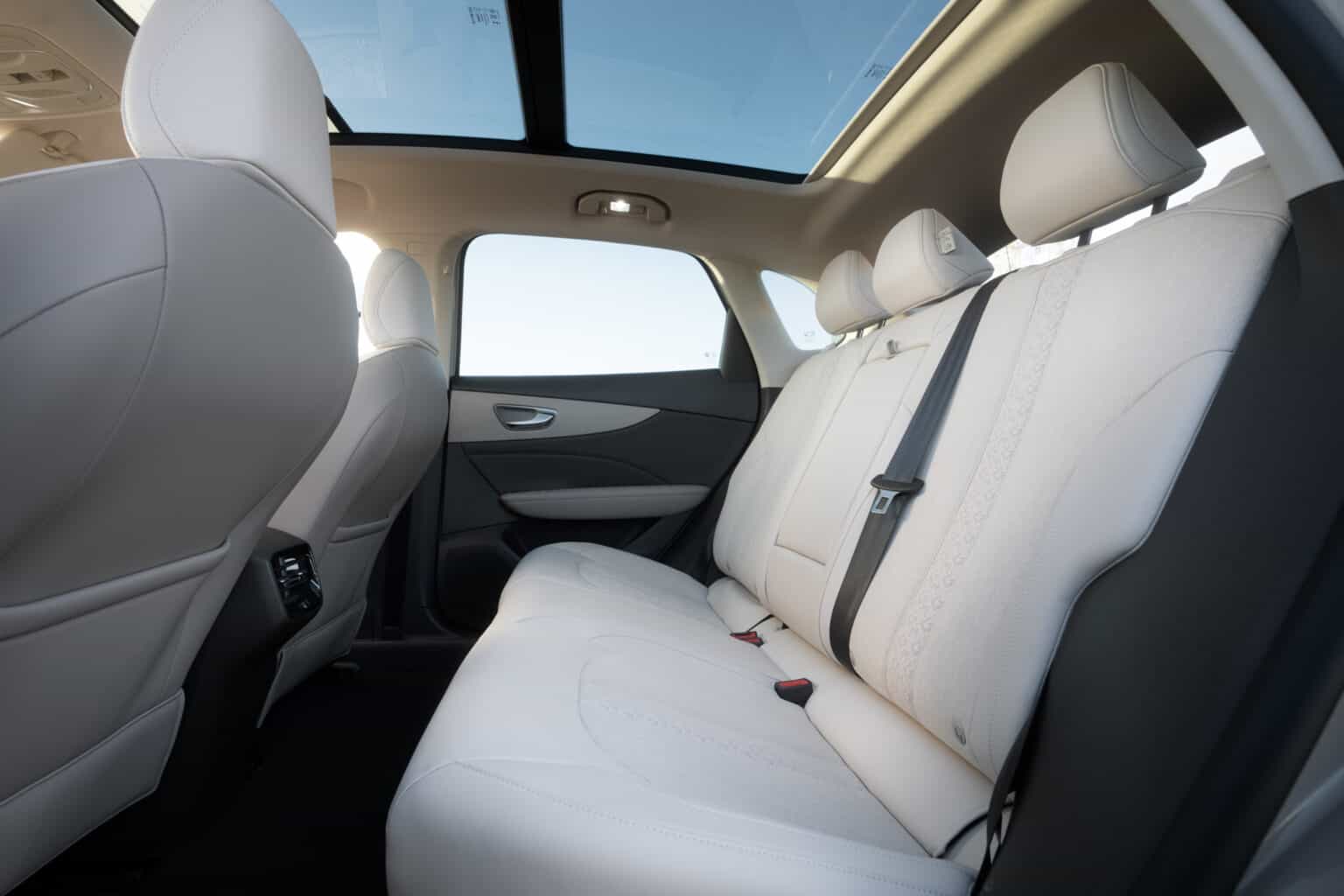 2025 MG S5 Essence Review: Look out BYD and Tesla! This could be the ...