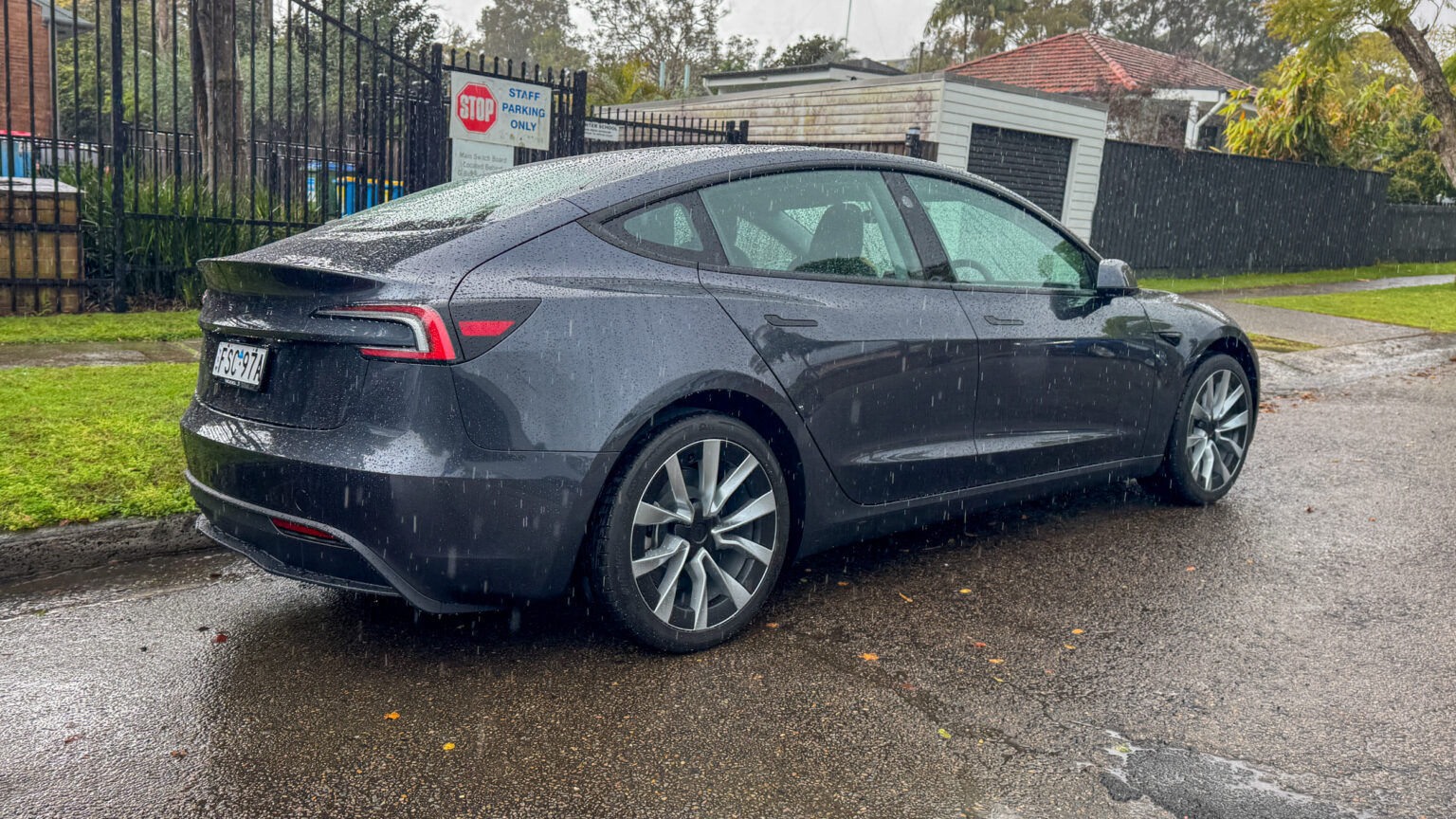 Tesla Full Self Driving is now live in Australia: HW4 Tesla Model 3 and ...