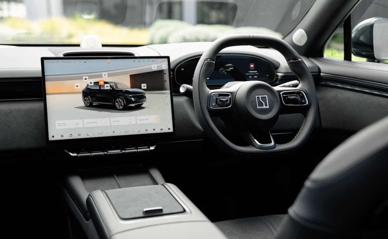 2025 Zeekr 7X Performance All-Wheel Drive Review: Finally, a Chinese ...