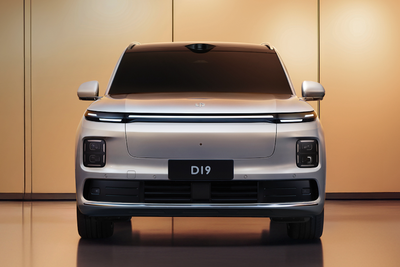 Flagship Leapmotor D19 SUV unveiled: EV and range-extender hybrid ...