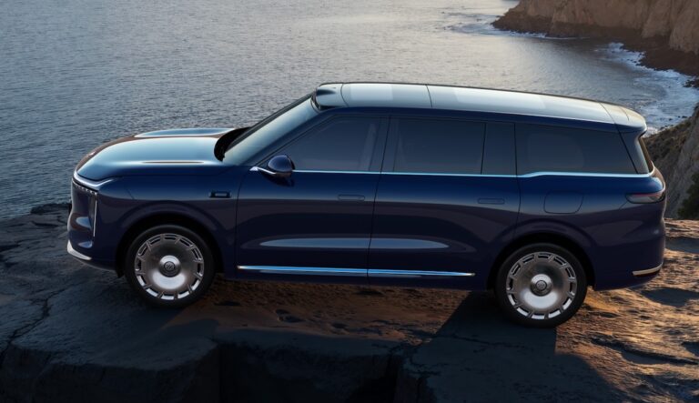 MG IM LS9 Hyper fully detailed: Huge tri-motor PHEV SUV boasts 308km EV ...